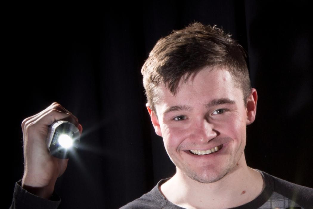 NZ student develops CLs for epilepsy - nzoptics